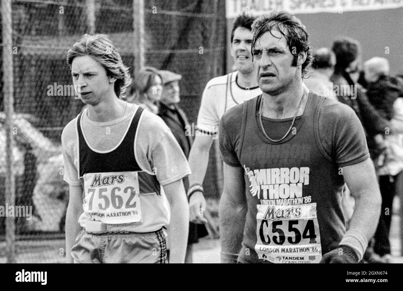 Marathon london 1986 hi-res stock photography and images - Alamy