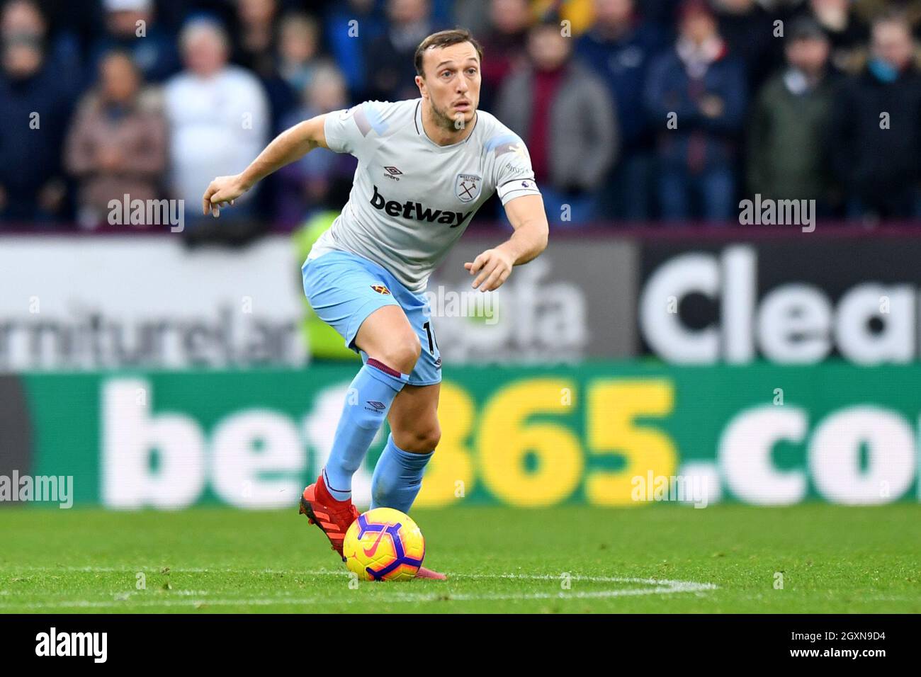 Mark noble football hi-res stock photography and images - Alamy