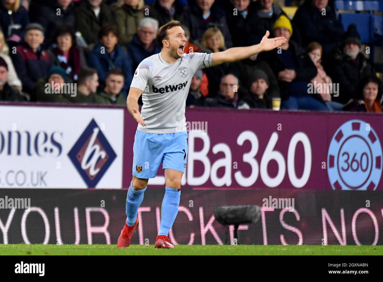 Mark noble football hi-res stock photography and images - Alamy