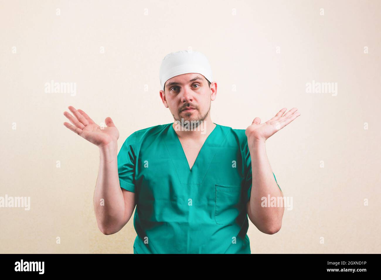 Doctor doesnt know what to do hi-res stock photography and images - Alamy