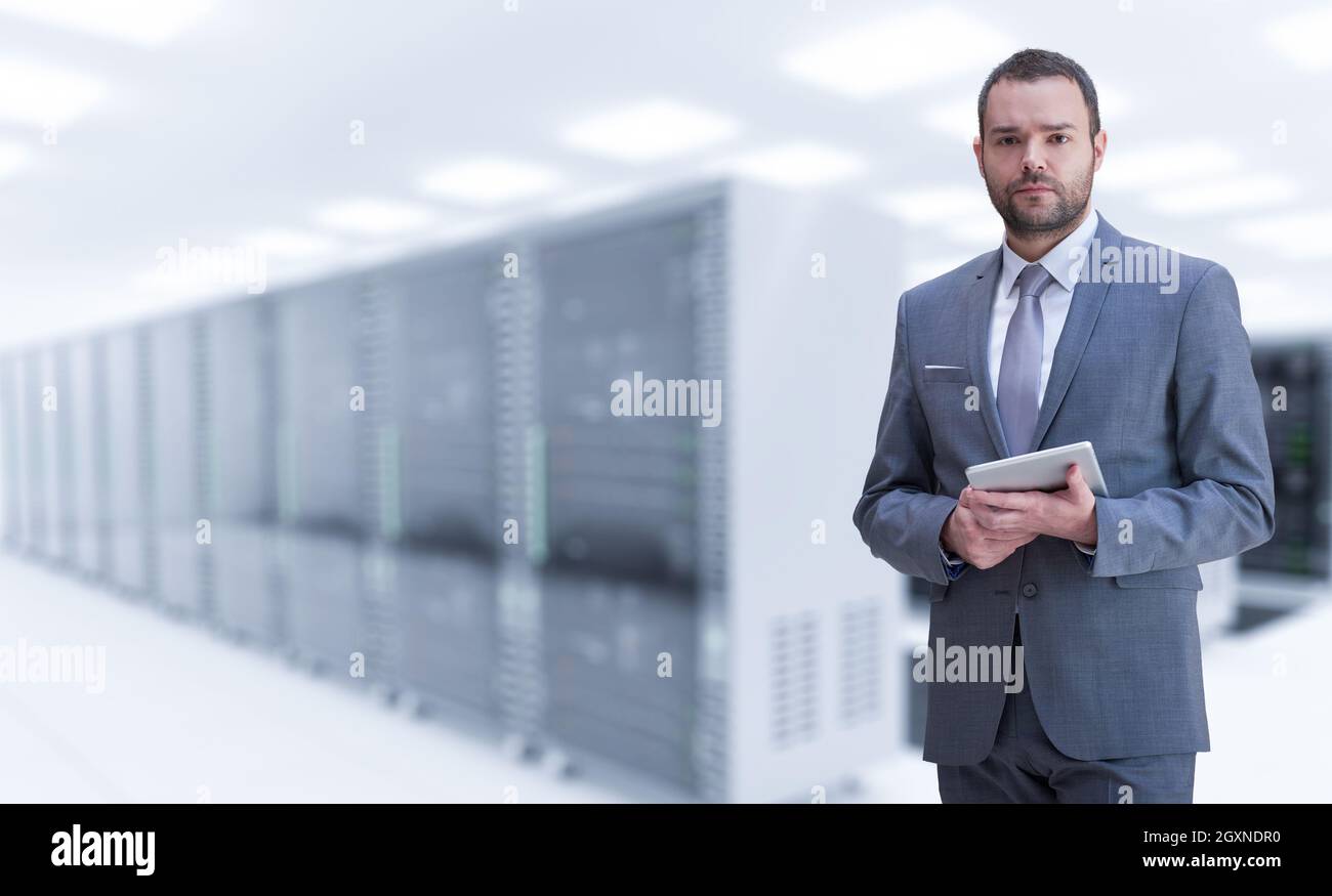 Network server room routers hi-res stock photography and images - Alamy