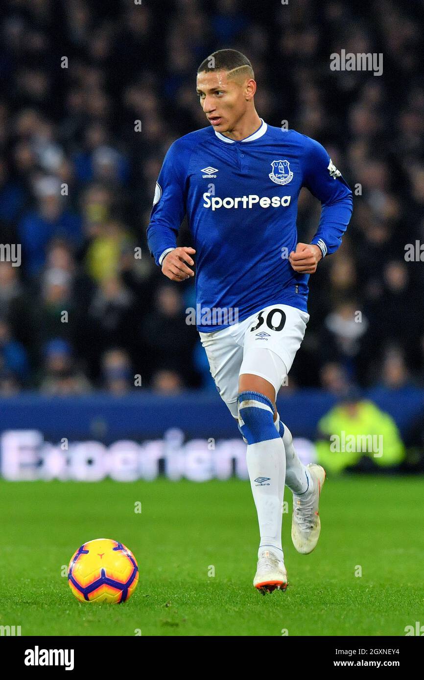 Football richarlison hi-res stock photography and images - Alamy