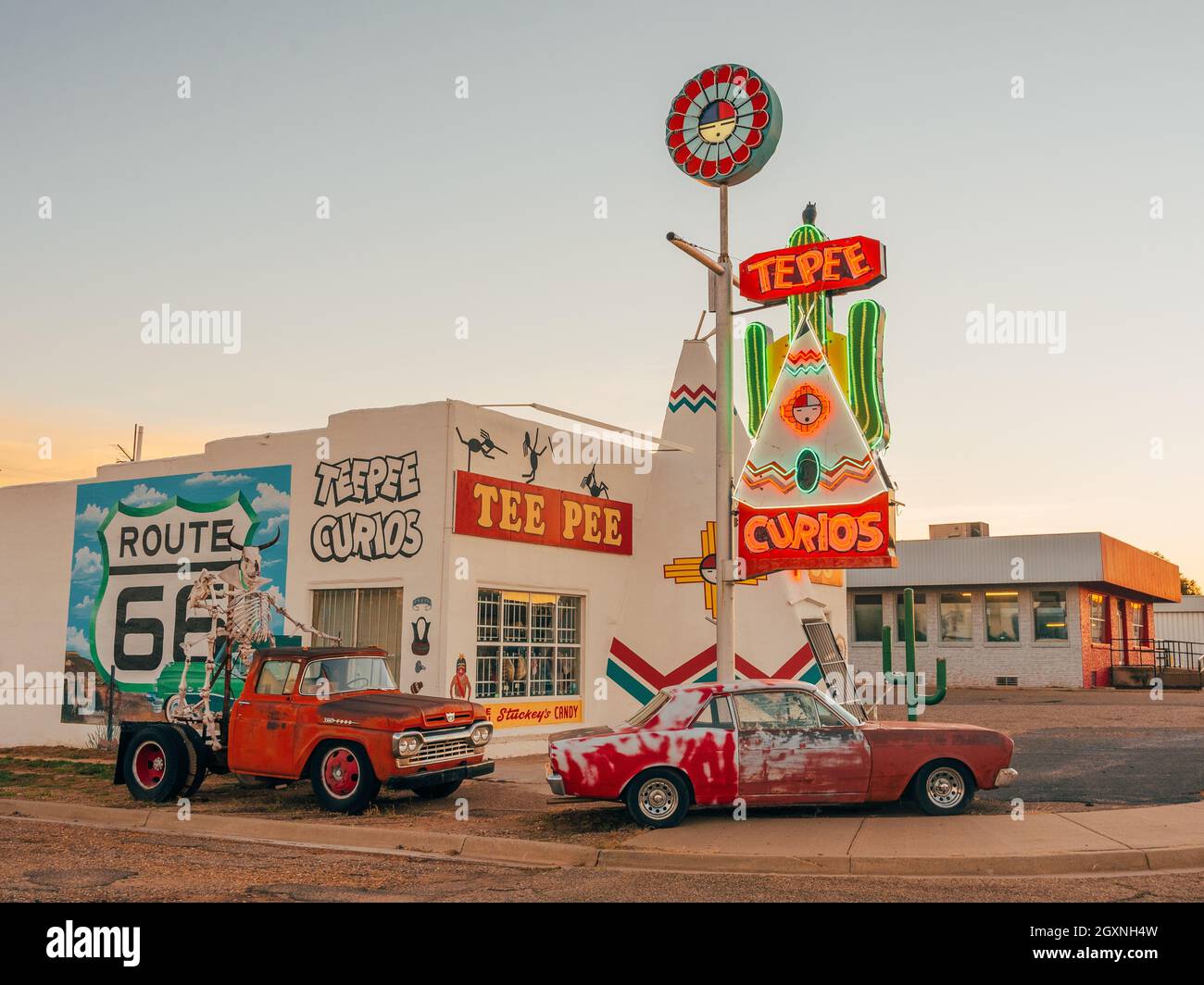 Tepee Curios vintage neon sign on Route 66 in Tucumcari, New Mexico ...