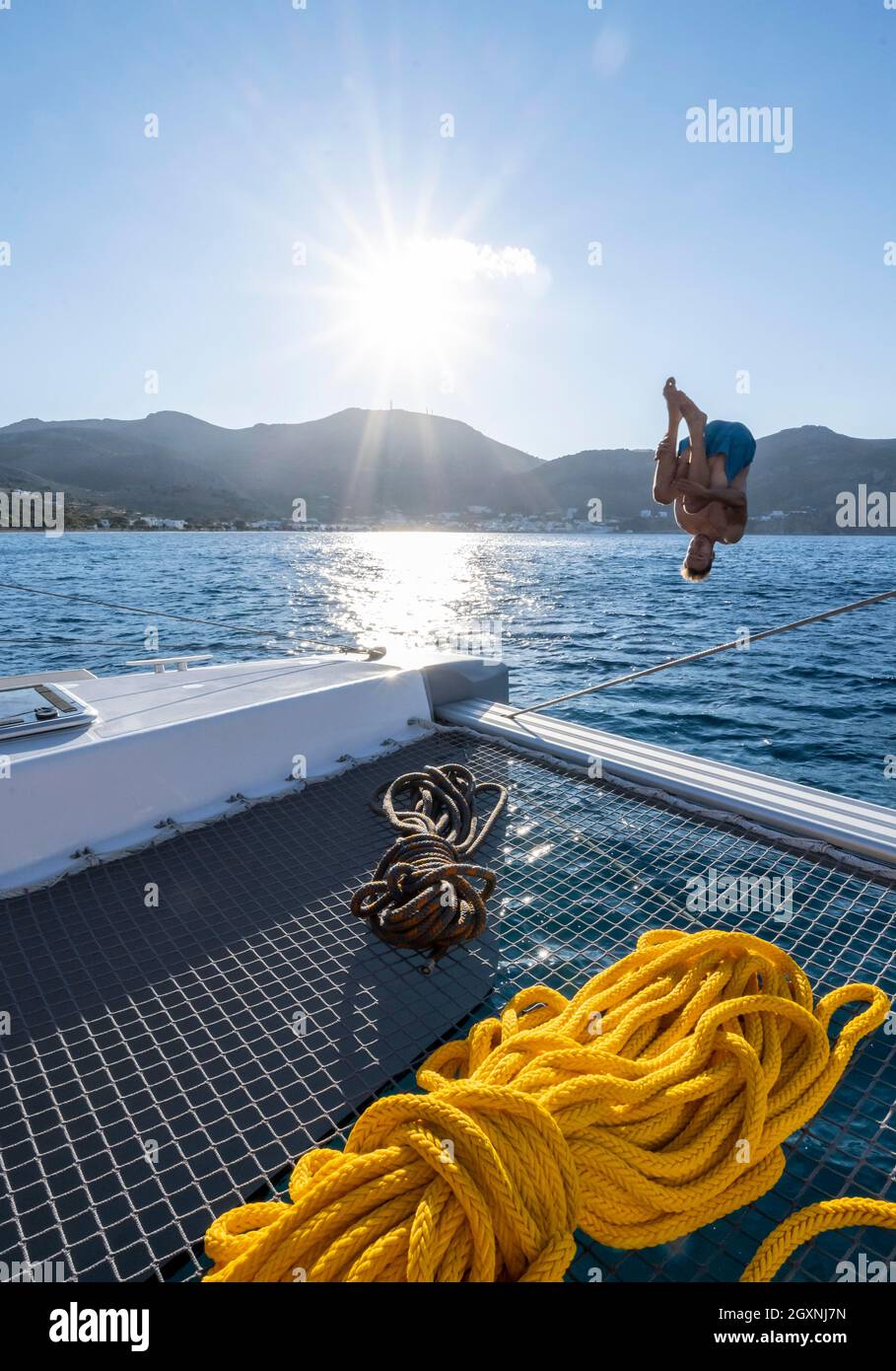 Rope acrobatics hi-res stock photography and images - Alamy