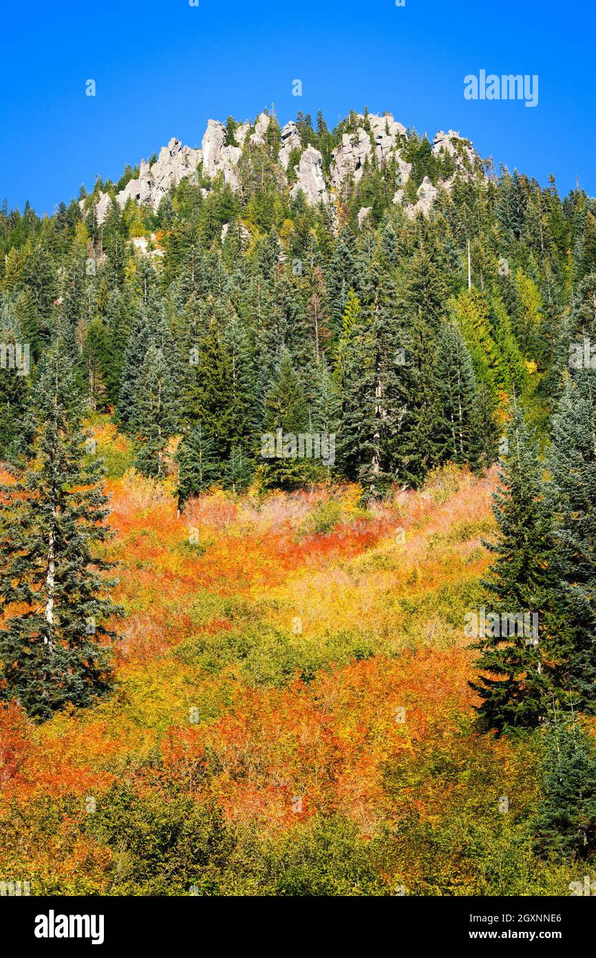 Slope cascade hi-res stock photography and images - Alamy