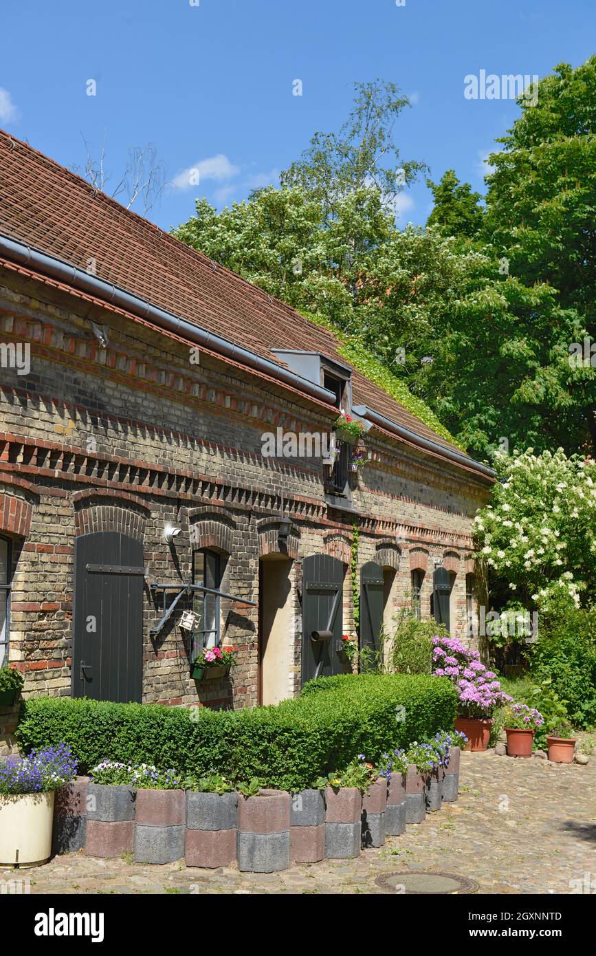 House, backyard, barn, Richardplatz, Bohemian Quarter, Neukoelln ...