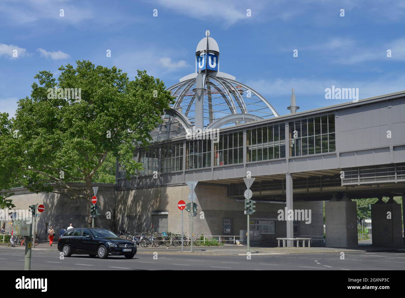 Underground station, Nollendorfplatz, Schoeneberg, Berlin, Germany ...