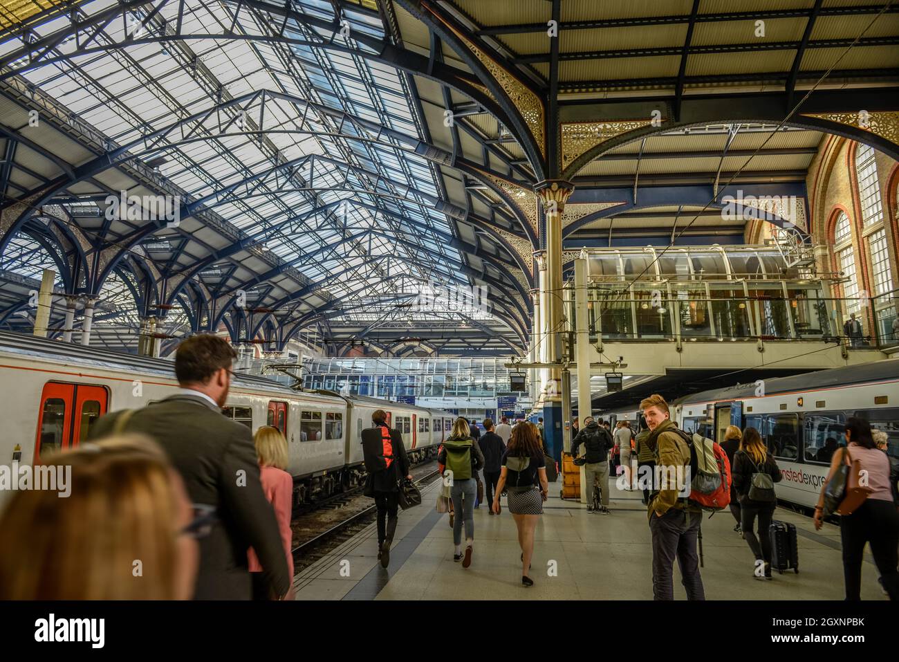 Platform, Liverpool Street Station, London, England, United Kingdom ...