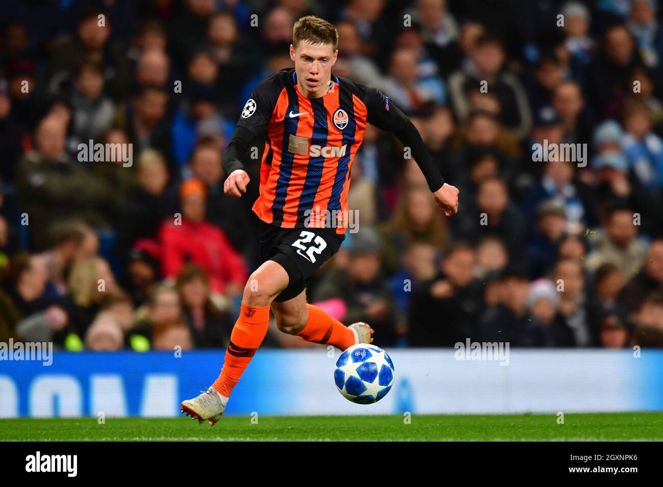 Shakhtar Donetsk’s Mykola Matvienko Stock Photo - Alamy
