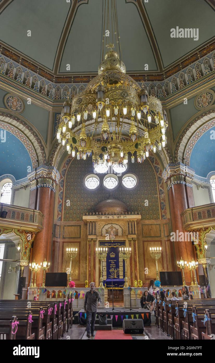 Sofia synagogue interior hi-res stock photography and images - Alamy