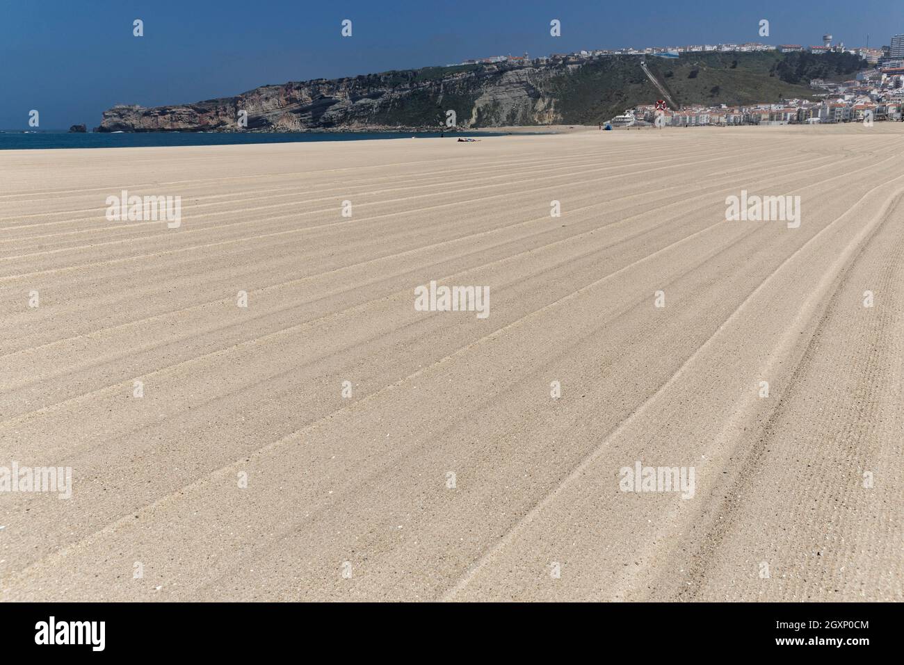 Geography of the beach hi-res stock photography and images - Alamy