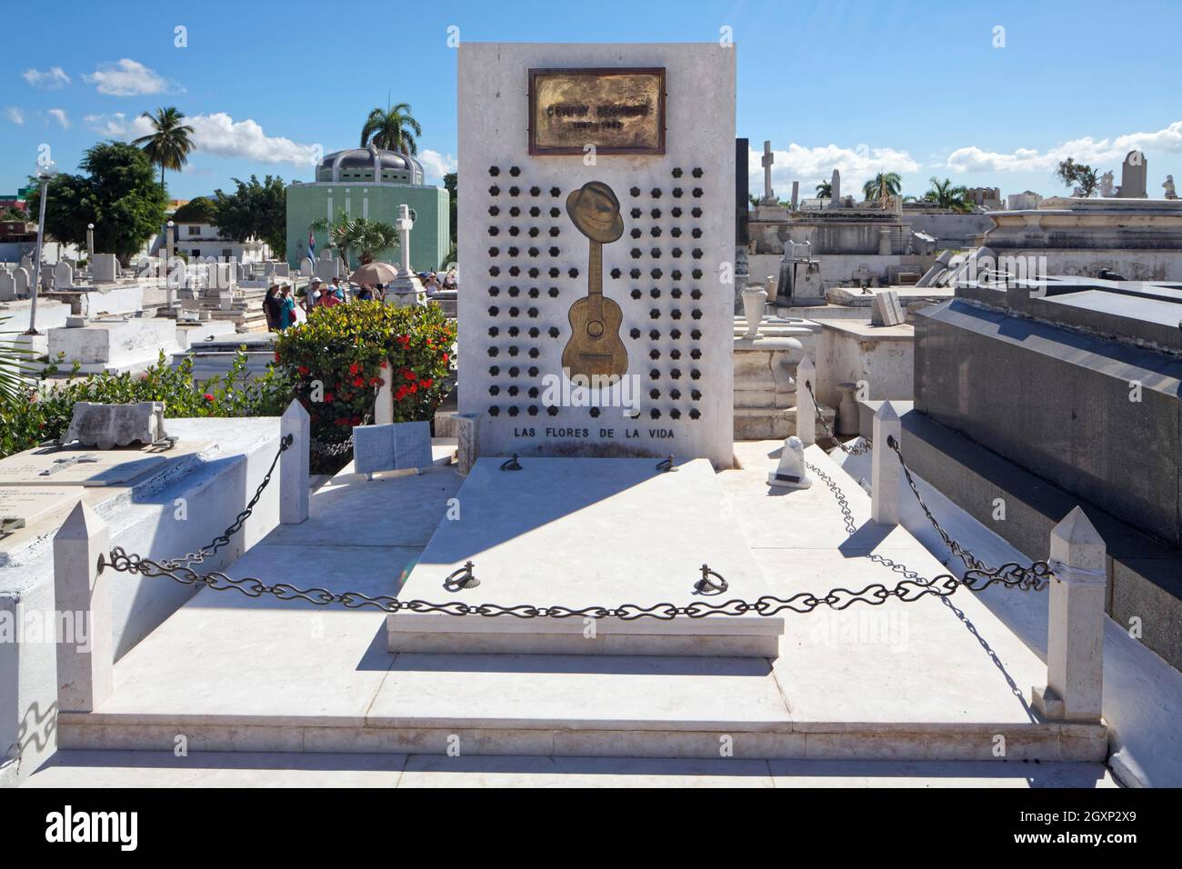 Grave of the musician, singer, guitarist, Compay Segundo 1907-2008 ...