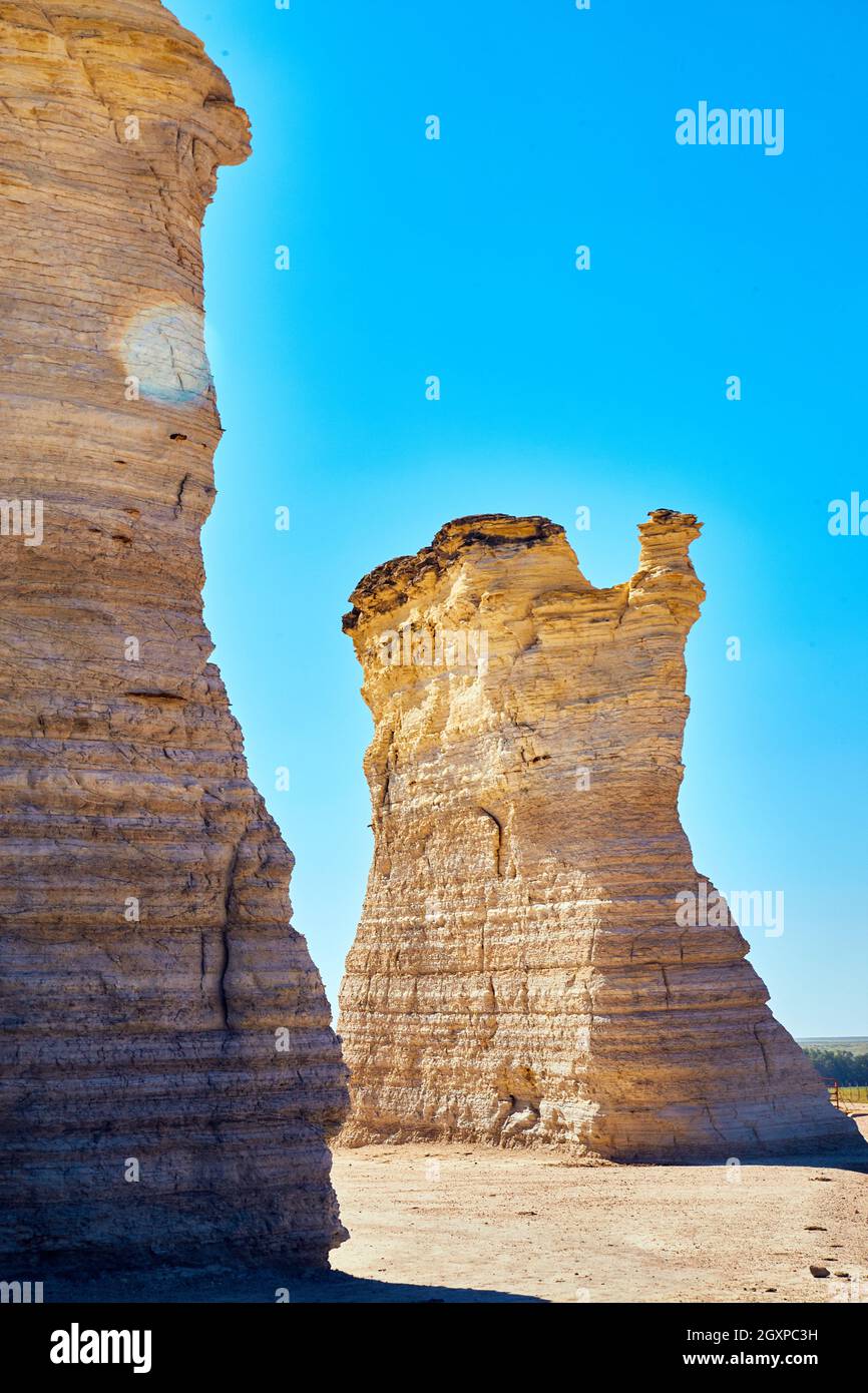 Brick obelisks hi-res stock photography and images - Alamy