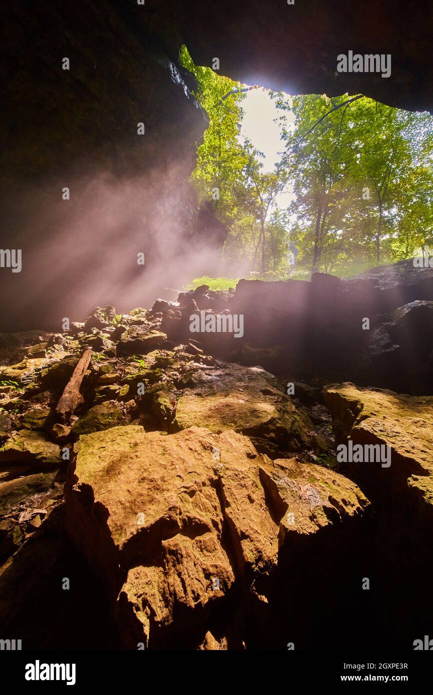 Cave with light beams hi-res stock photography and images - Alamy