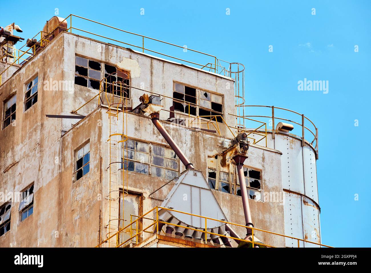 Old building architecture farming agriculture Stock Photo - Alamy