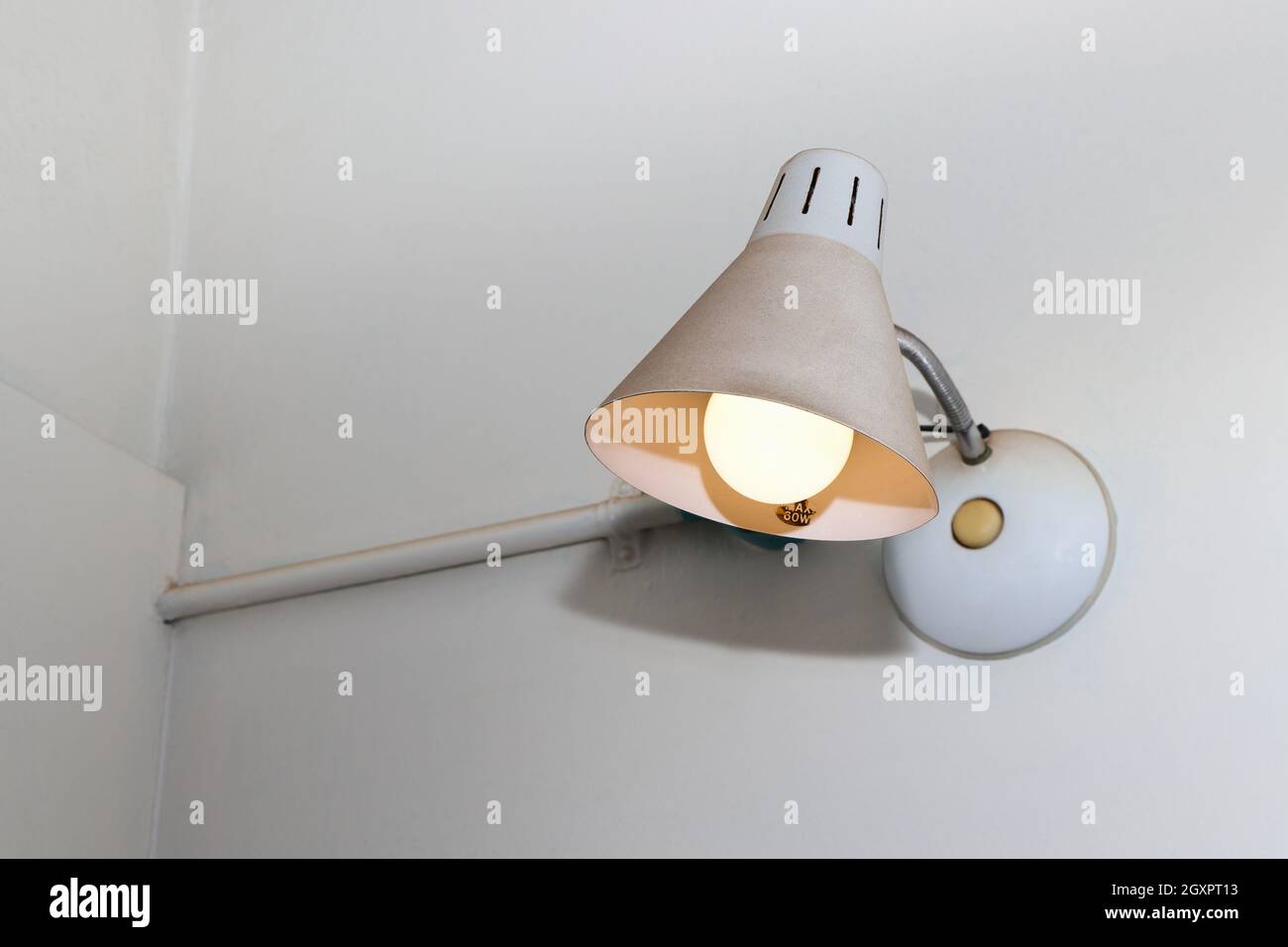 Design desk lamp retro hi-res stock photography and images - Alamy