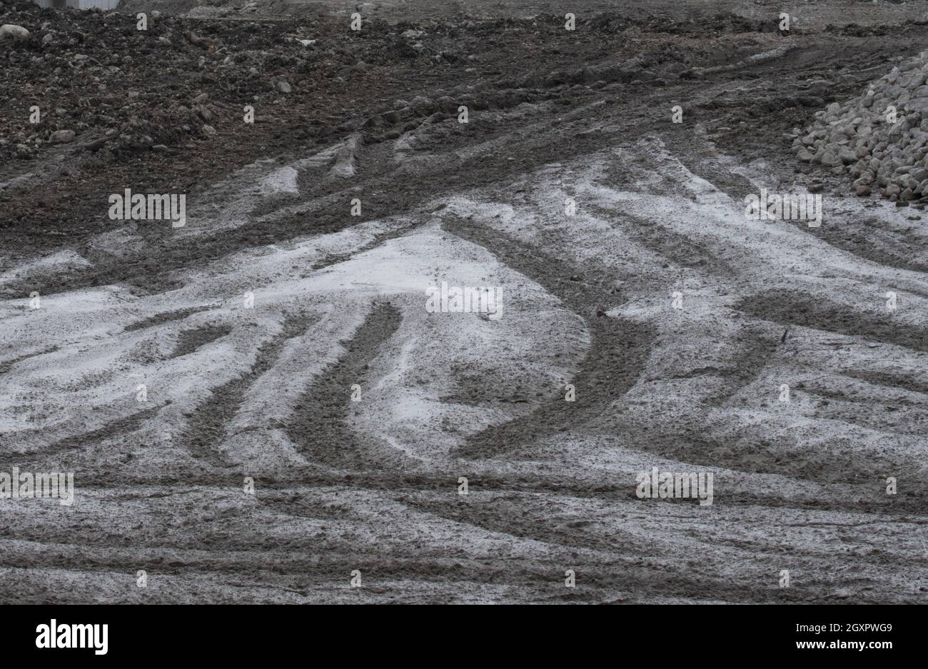 Unpaved routes hi-res stock photography and images - Alamy