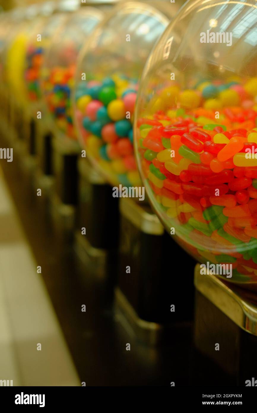 Candy machines hi-res stock photography and images - Alamy