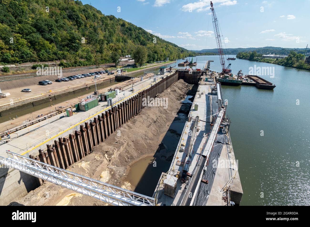 The new lock chamber is emptied of water at Charleroi Locks and Dam on ...