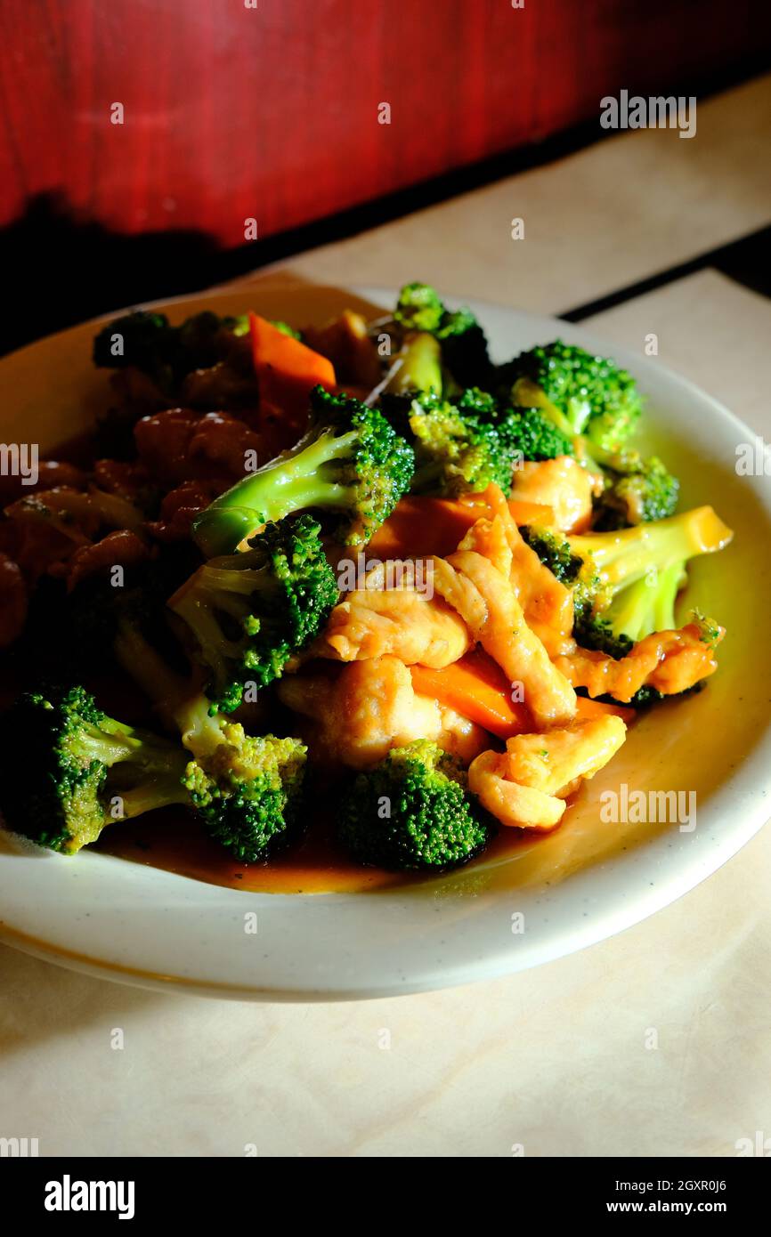 Chinese food chicken and broccoli take out Stock Photo - Alamy