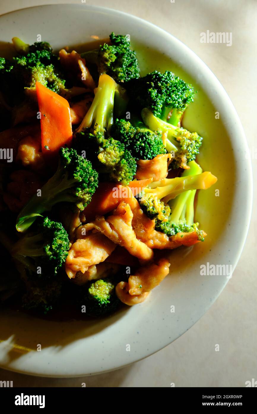 Chinese food chicken and broccoli take out Stock Photo - Alamy