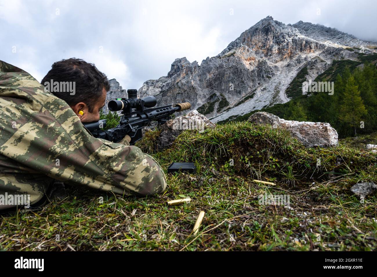 A Turkish Special Forces sniper engages long-range targets with a ...