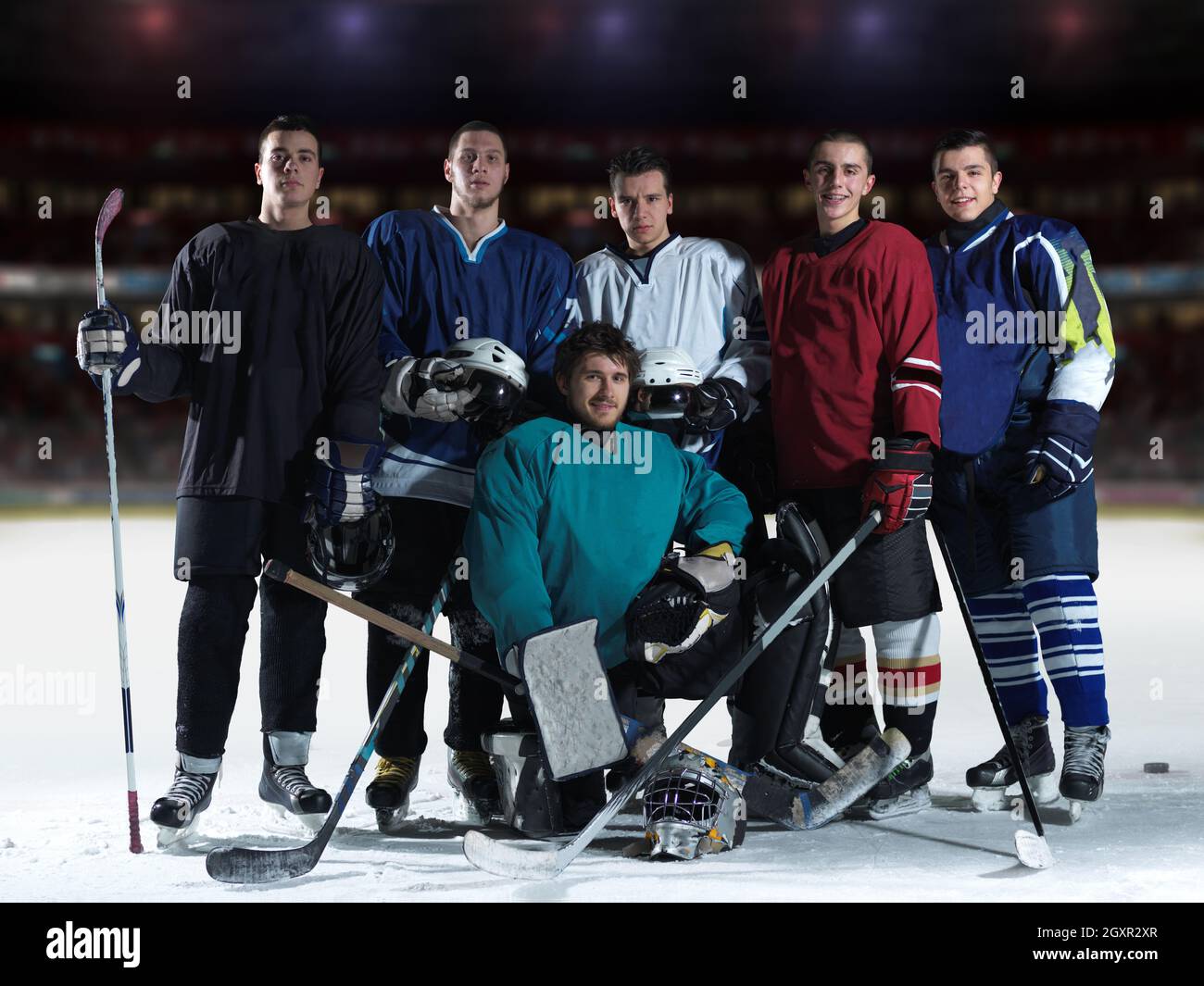 ice hockey players team group portrait in sport arena indoors Stock ...