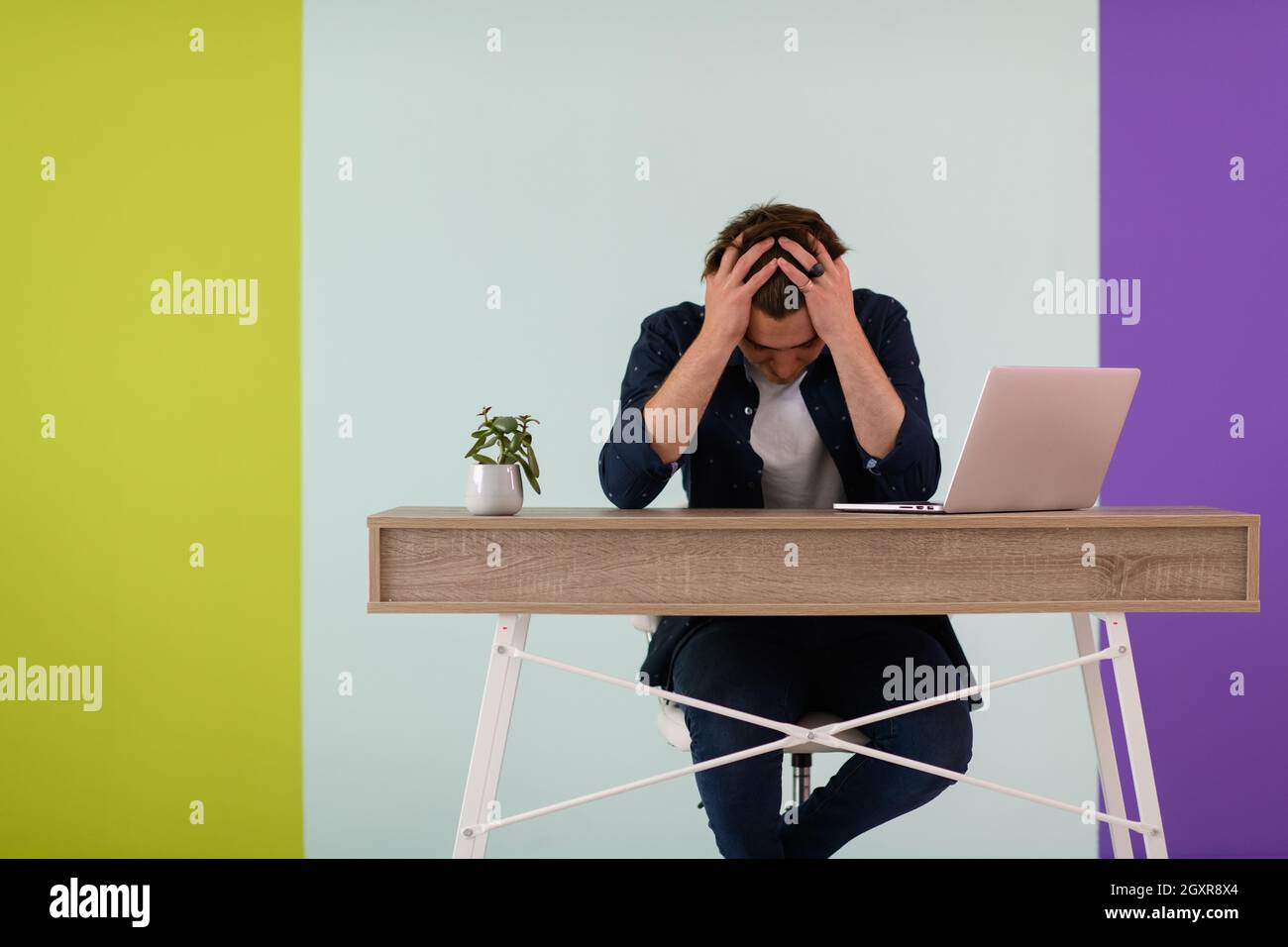 Annoyed laptop typing hi-res stock photography and images - Alamy