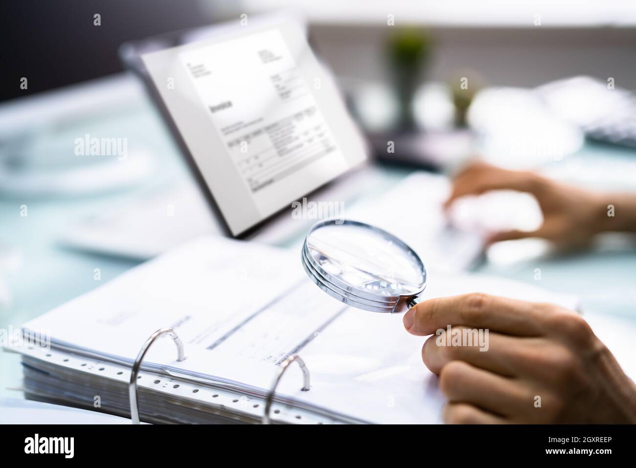 Accountant Calculating E Invoice Tax Bill And Receipt Stock Photo - Alamy