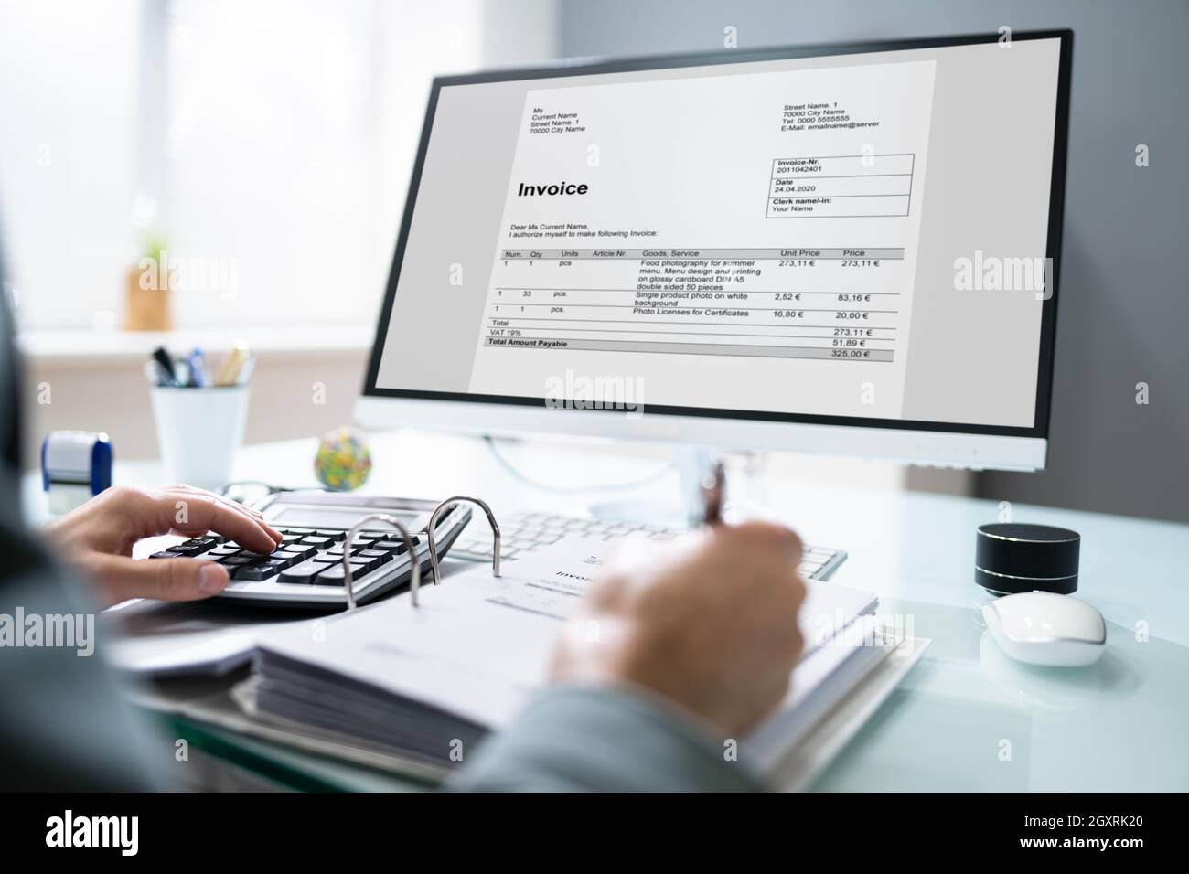 Professional Chartered Accountant Using Electronic Invoice Bill ...