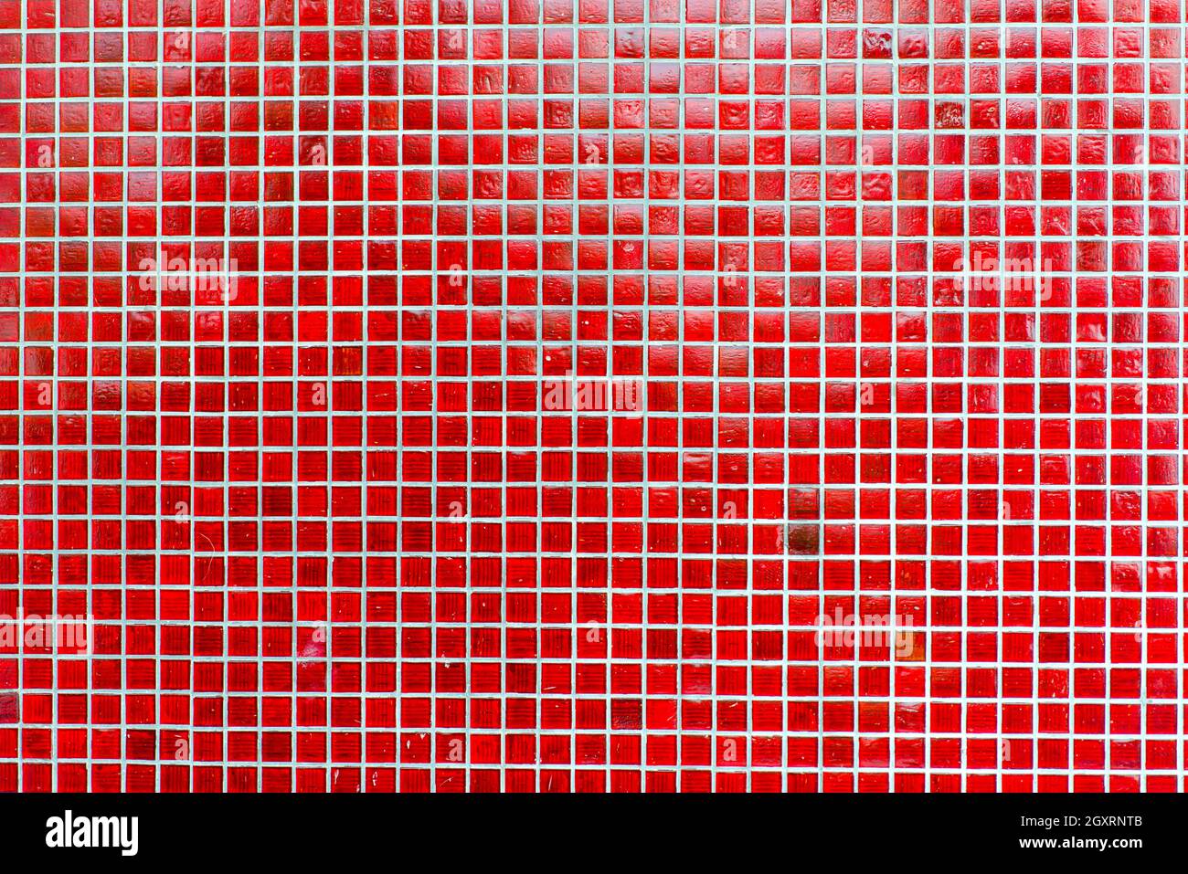 small red tiles background mosaic Stock Photo - Alamy