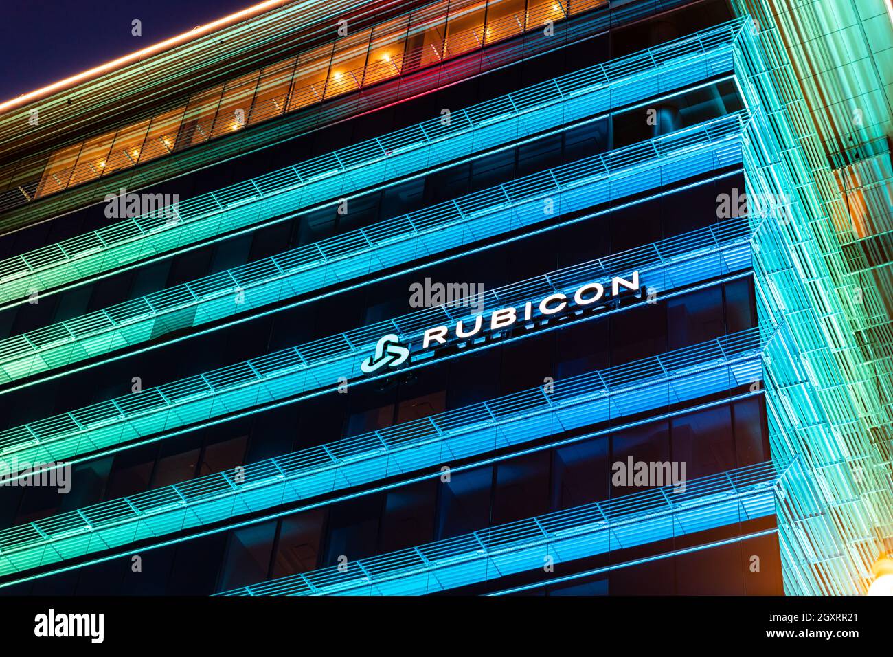 Rubicon Technology Logo