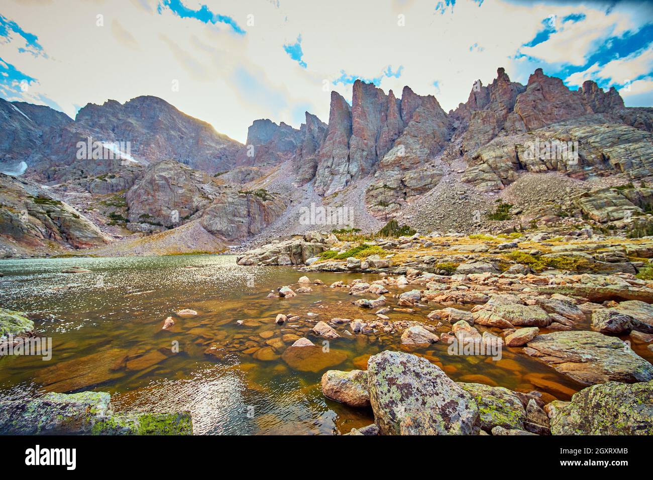 Spiky mountains hi-res stock photography and images - Alamy