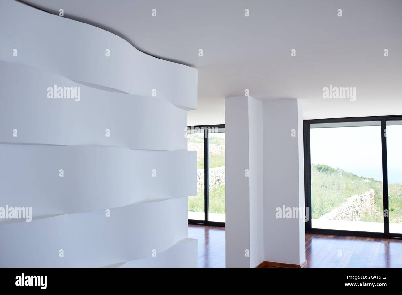 Modern villa interior wide hi-res stock photography and images - Alamy