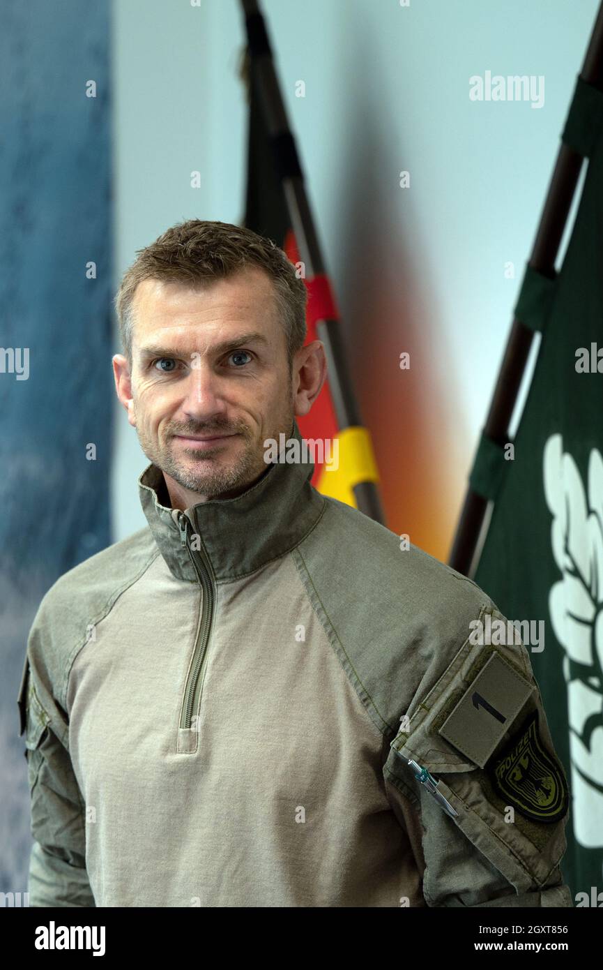 Gsg 9 hi-res stock photography and images - Alamy