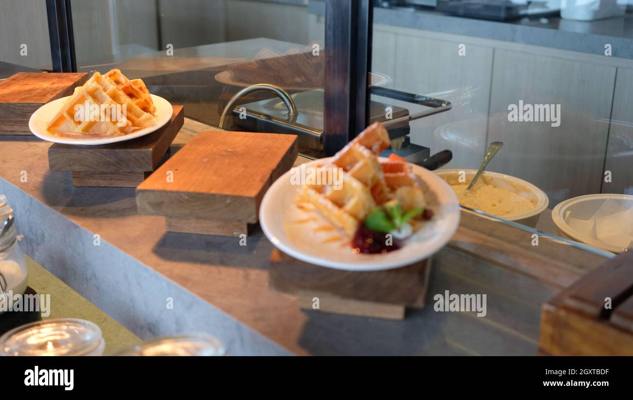 Hotel waffles hi-res stock photography and images - Alamy