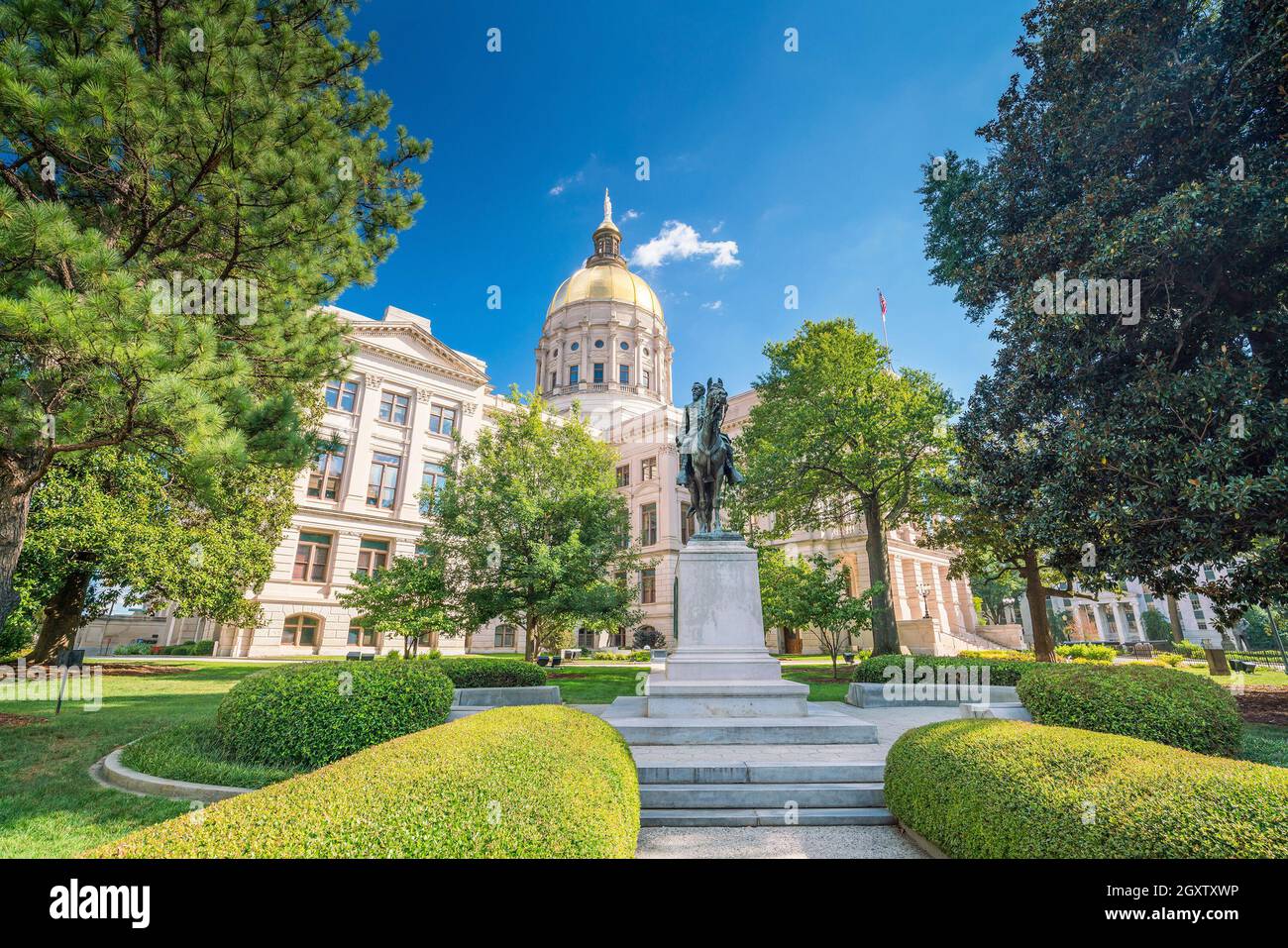 Atlanta capitol golden dome hi-res stock photography and images - Alamy