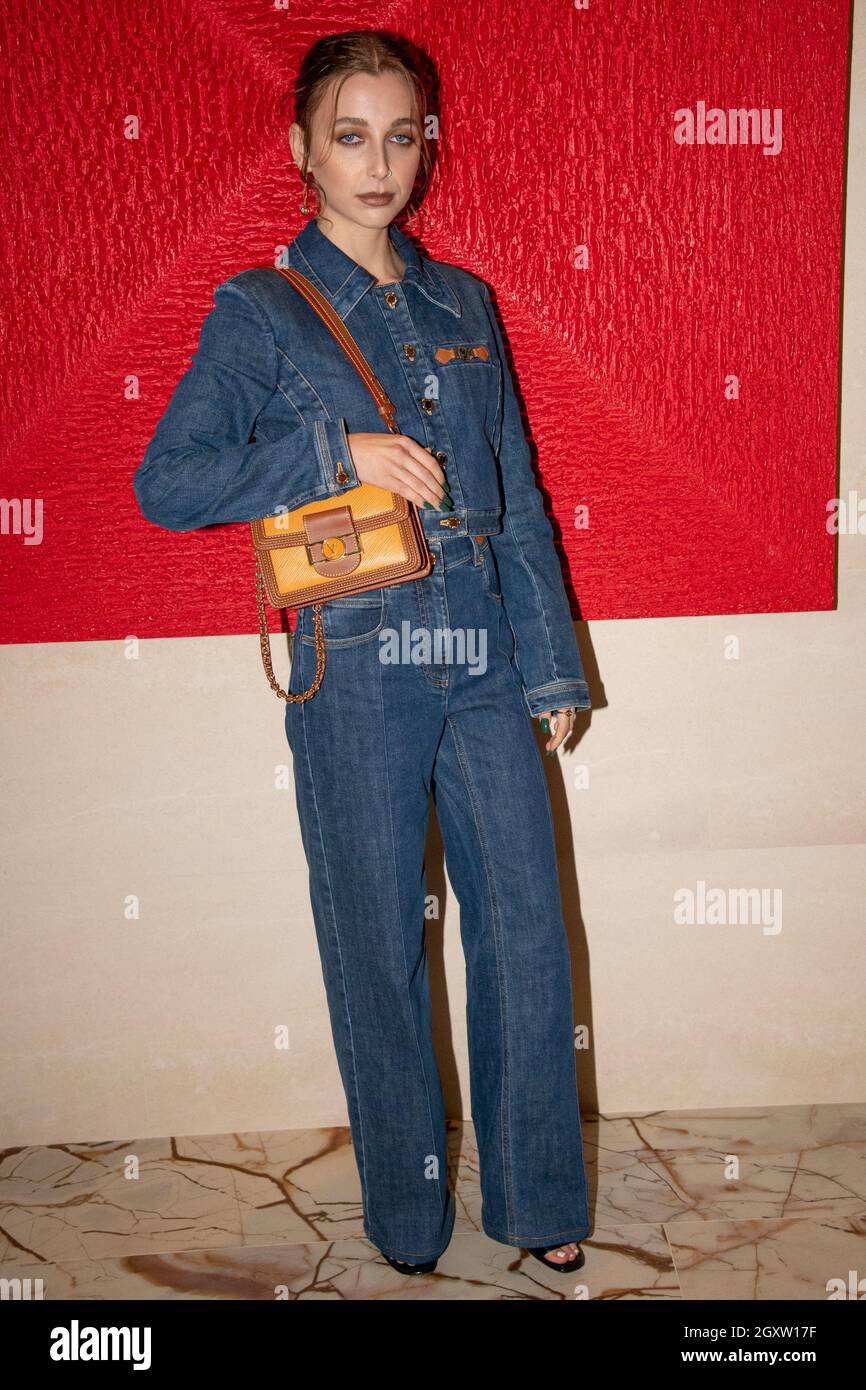 Paris, France. October 05, 2021, Emma Chamberlain attends the Louis ...