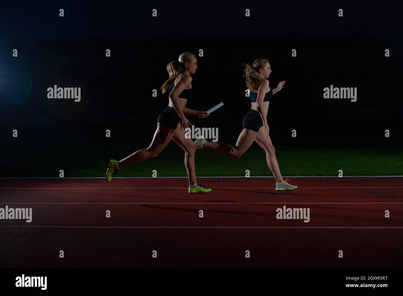 Relay racers hi-res stock photography and images - Alamy