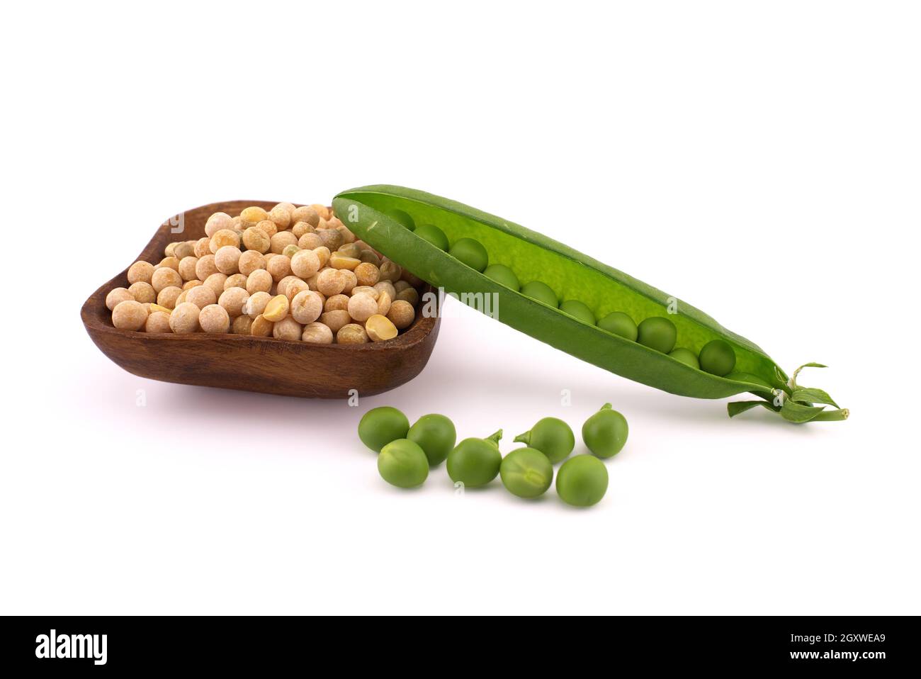 Dried whole peas and fresh harvest green pea pods, fresh or dried peas ...