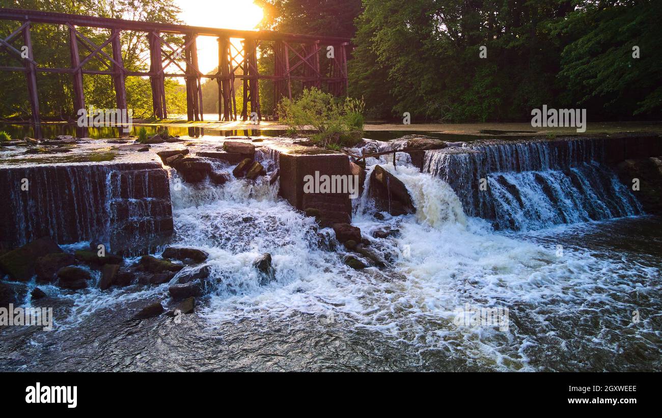Cascade water fountain sunset hi-res stock photography and images - Alamy