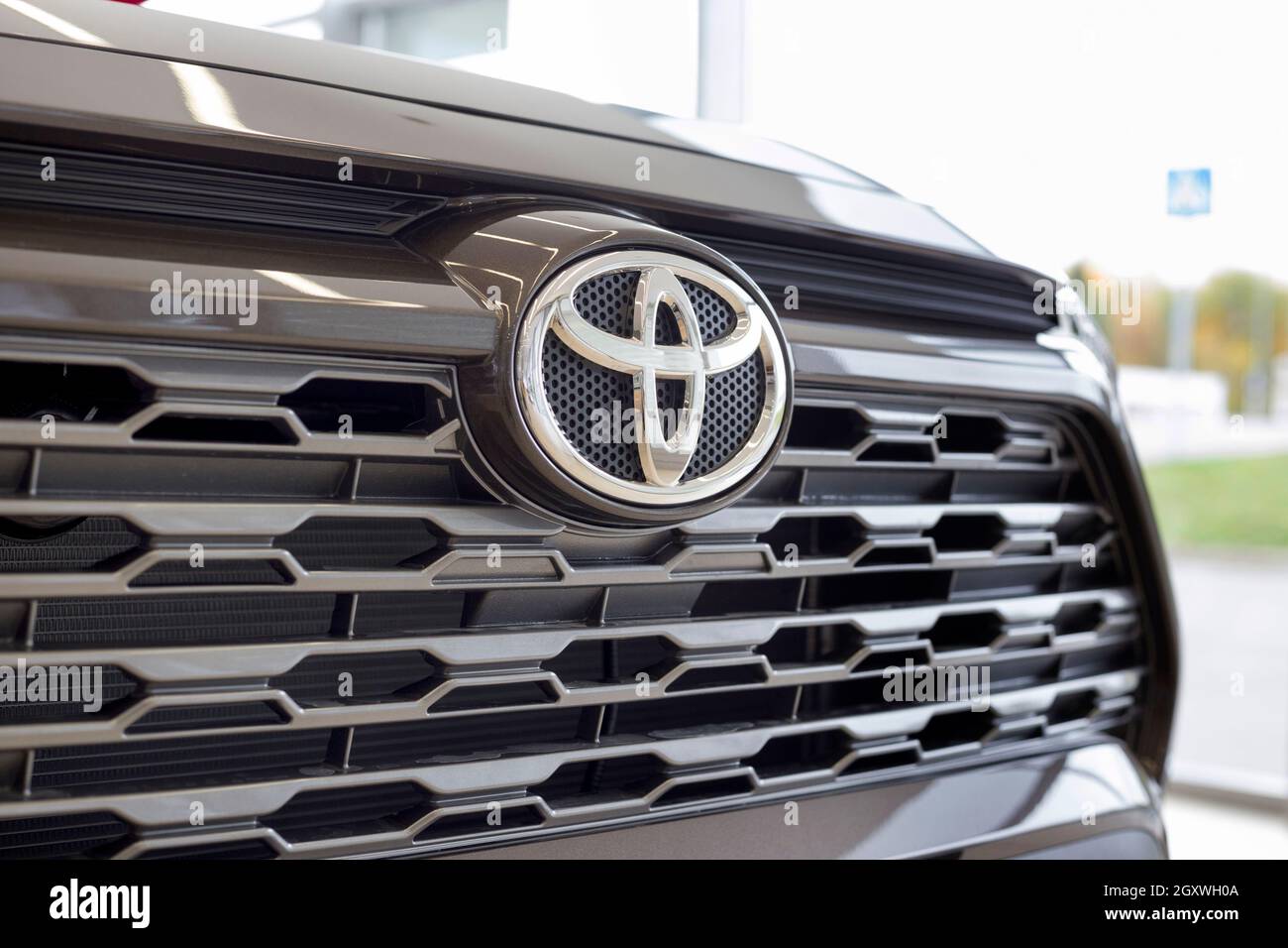 Toyota rav4 logo hi-res stock photography and images - Alamy