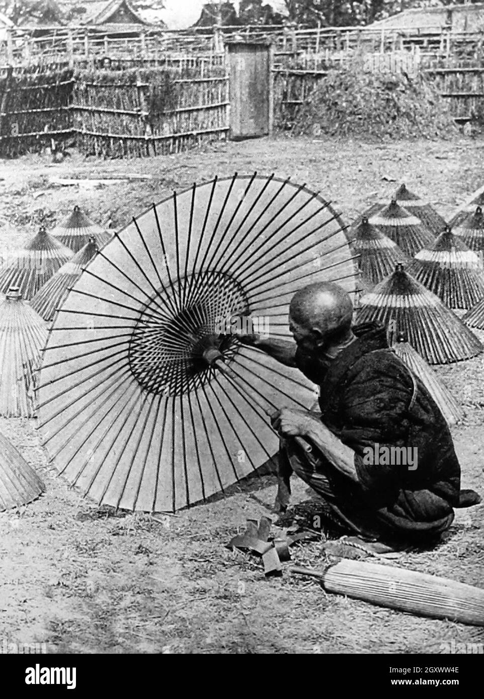 Umbrella maker, Japan, early 1900s Stock Photo - Alamy