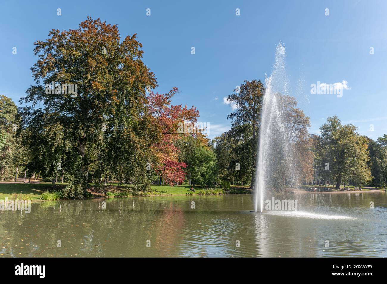 Parc de l'Orangerie in Strasbourg in early autumn. France, Europe Stock ...