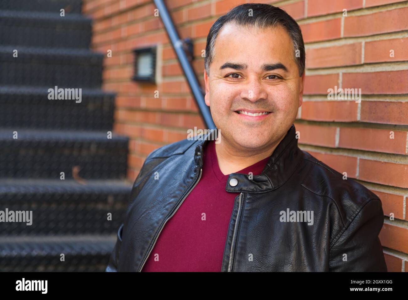 Headshot Portrait of Handsom Hispanic Man Stock Photo - Alamy