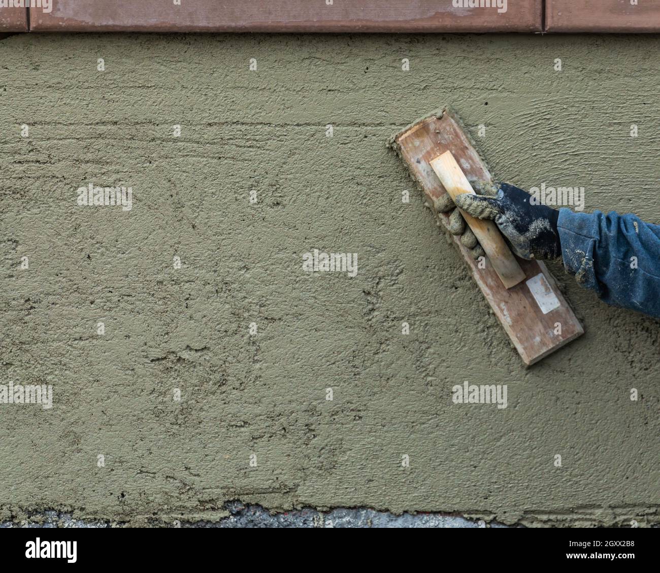Smoothing cement hi-res stock photography and images - Alamy