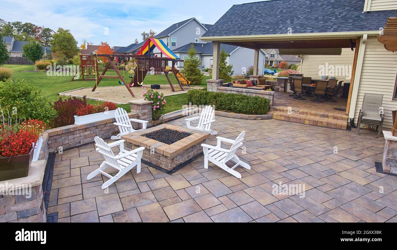 Backyard paradise hi-res stock photography and images - Alamy