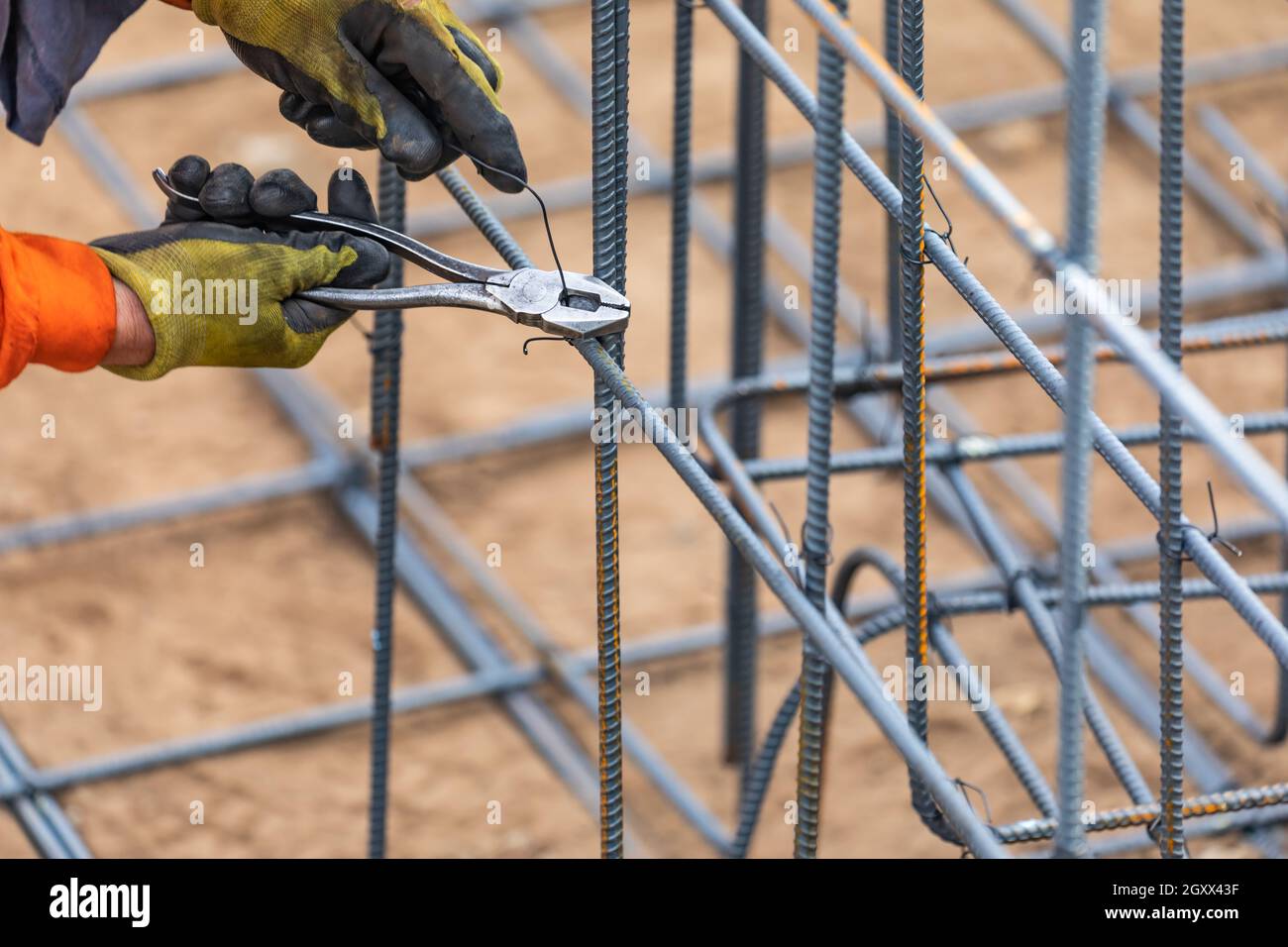 Rebar tool hi-res stock photography and images - Alamy