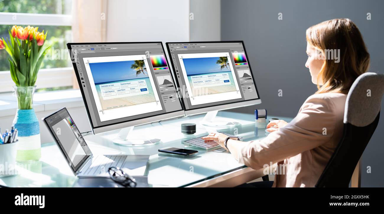 Multiple monitors hi-res stock photography and images - Alamy