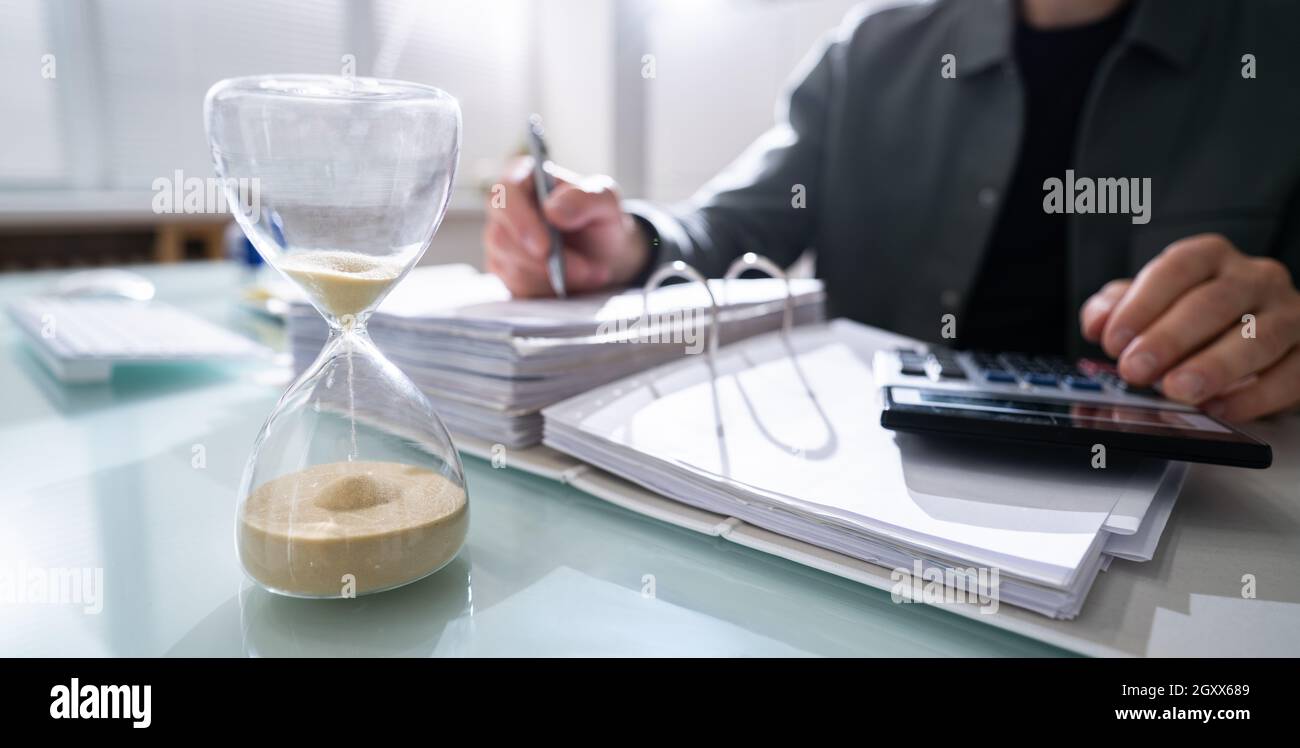 Time crunch hi-res stock photography and images - Alamy